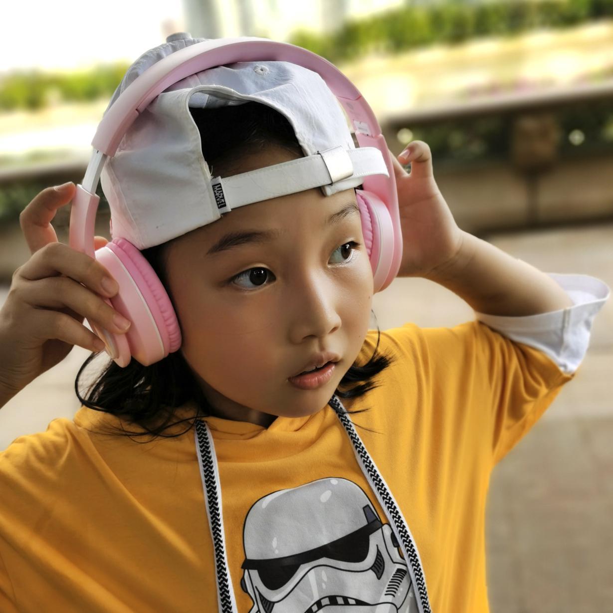 伊莲（法语童声版）Je M'ppelle Helene（翻自 Hélène Rollès） - 罗炜彤 - 单曲 - 网易云音乐