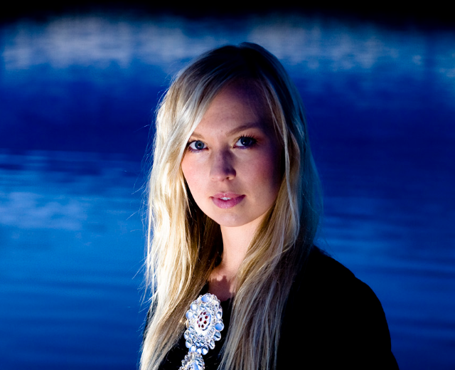 Sofia Jannok - 歌手 - 网易云音乐