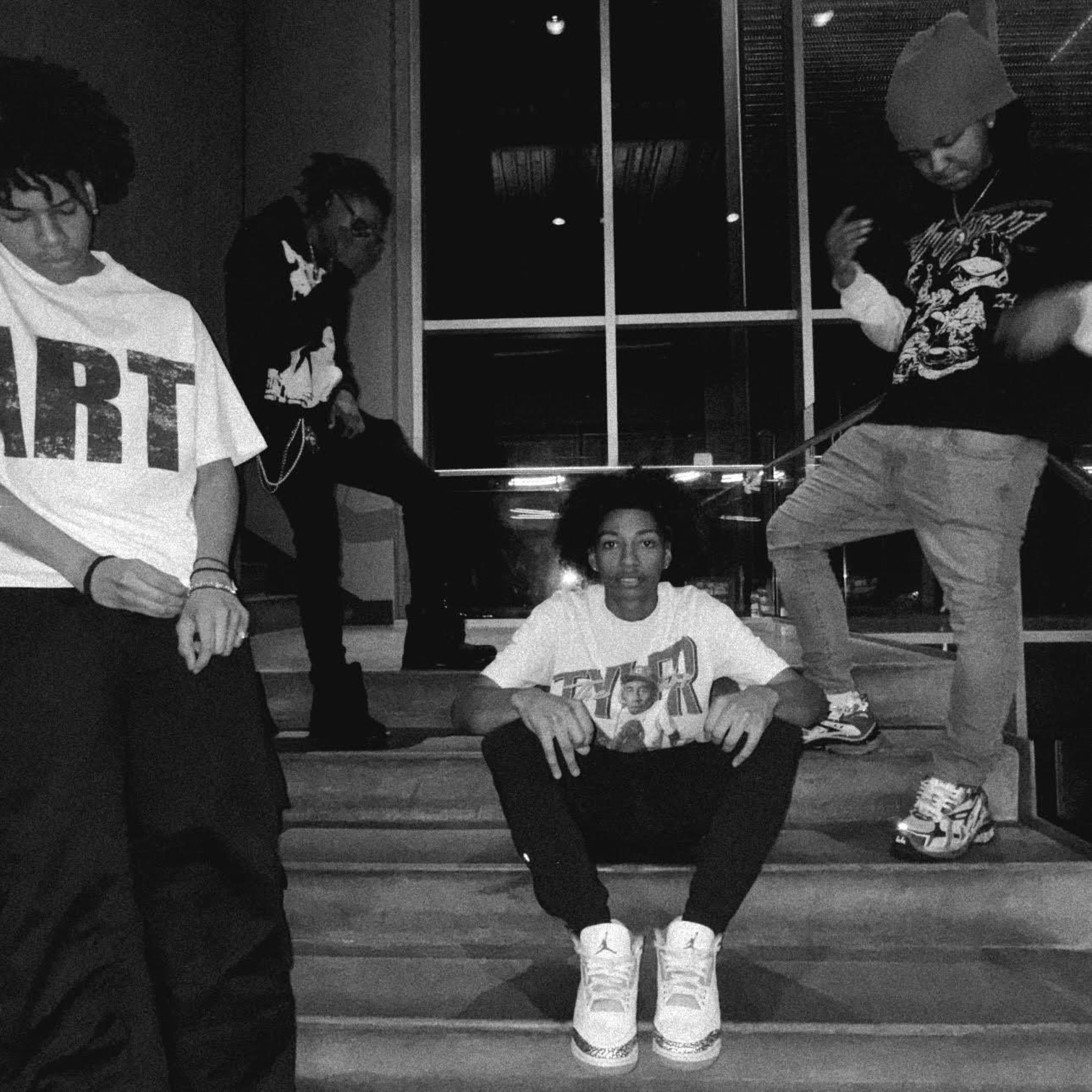 17 (feat. Chappel, Li Prince, Jayvee, Jeezo & 96THELA) - Lost Adventure ...