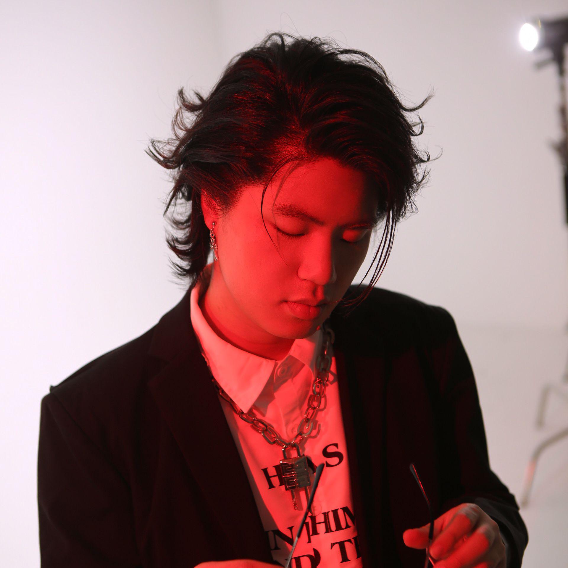 TINY7（泰尼） - 歌手 - 网易云音乐