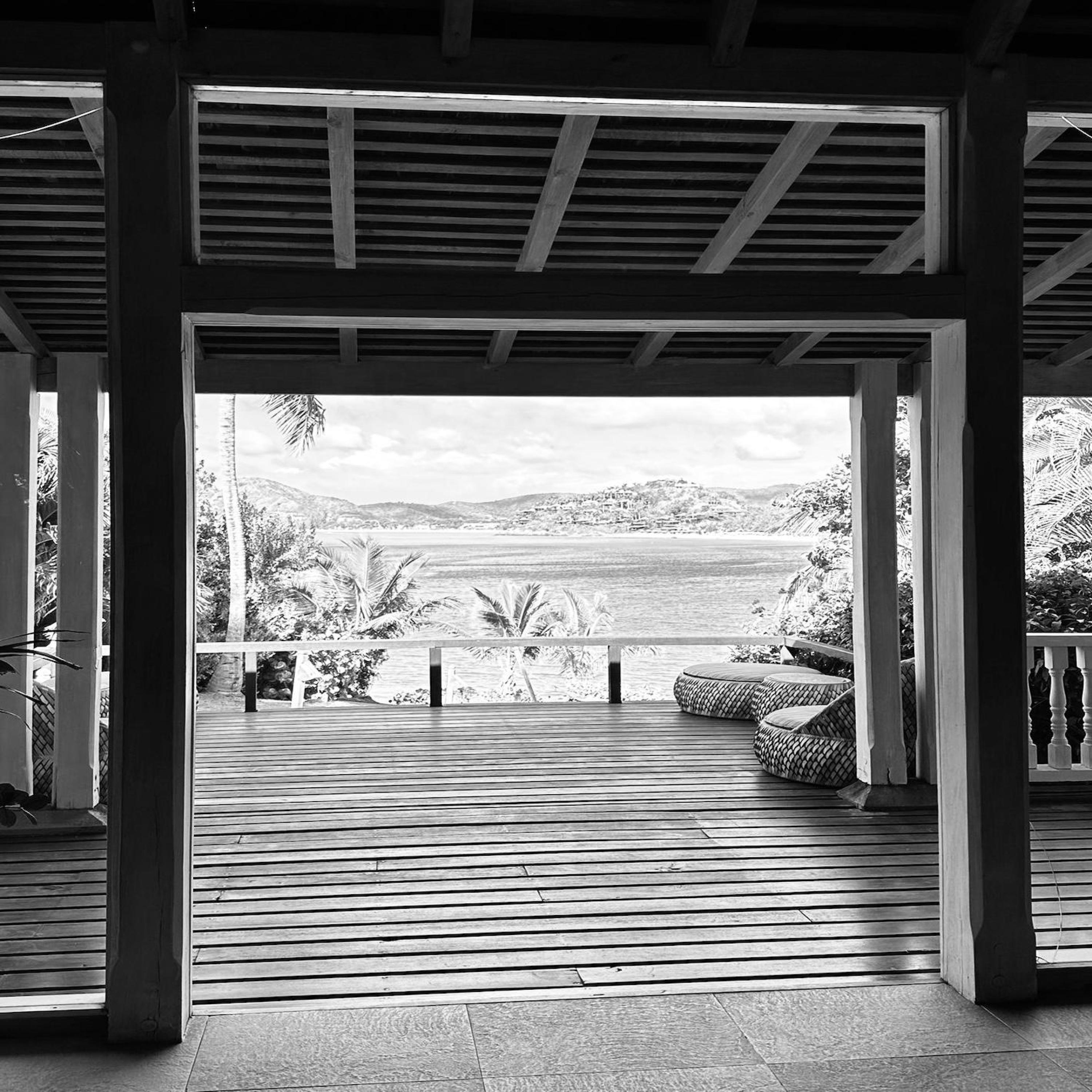 SUNSHINE (feat. Gracie D) (60th Anniversary Version) - room O/Gracie D ...