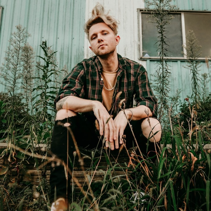 Adam Christopher - 歌手 - 网易云音乐