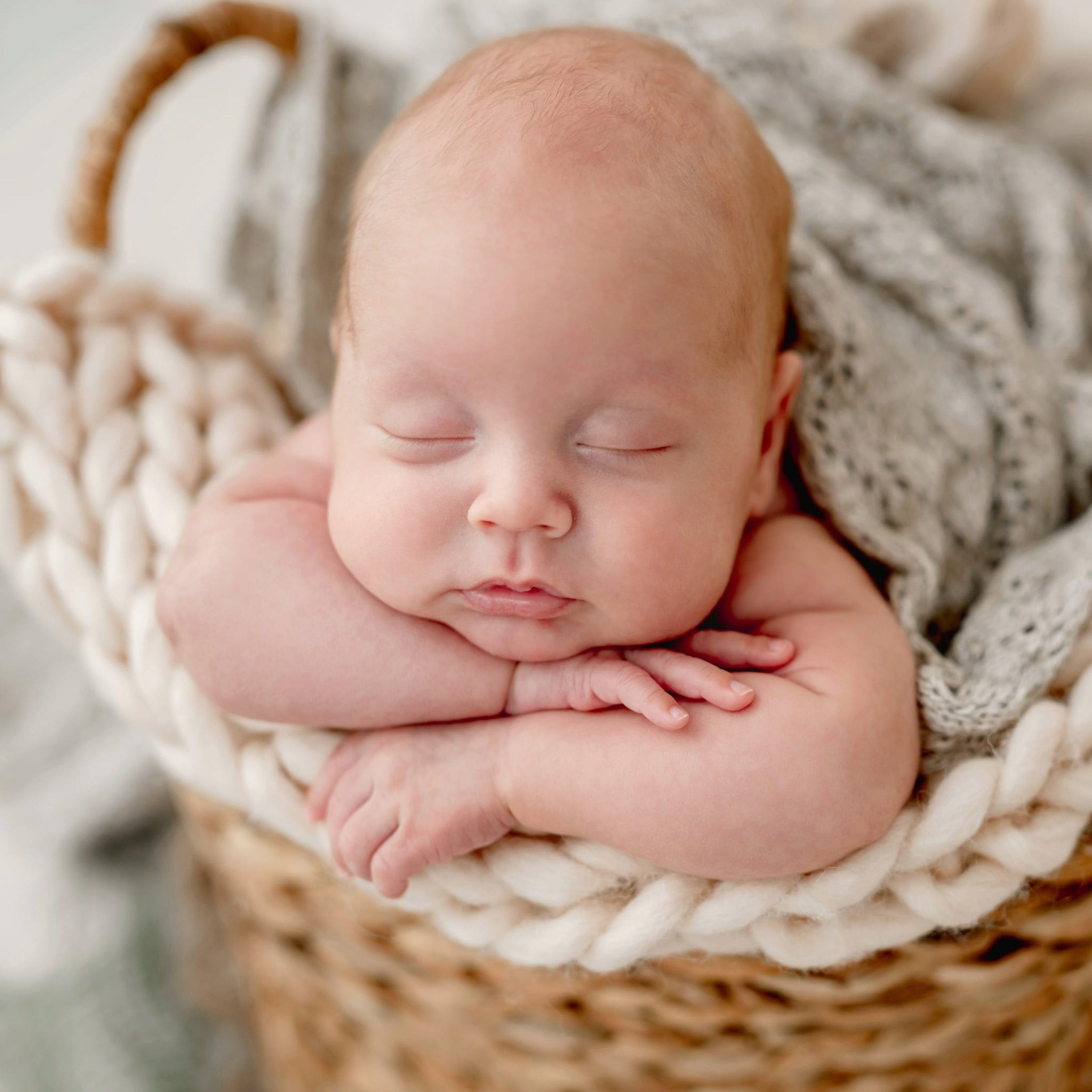 Soft Lullaby Music for Baby's Serene Sleep Routine - Hypnotic Therapy ...