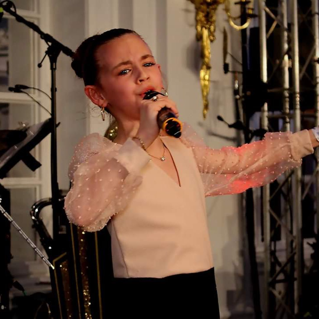 Georgia Balke - I Put A Spell On You 录音室版 - 方便听歌咔 |子欣大家族(全球好声音更新中) - 电台 ...