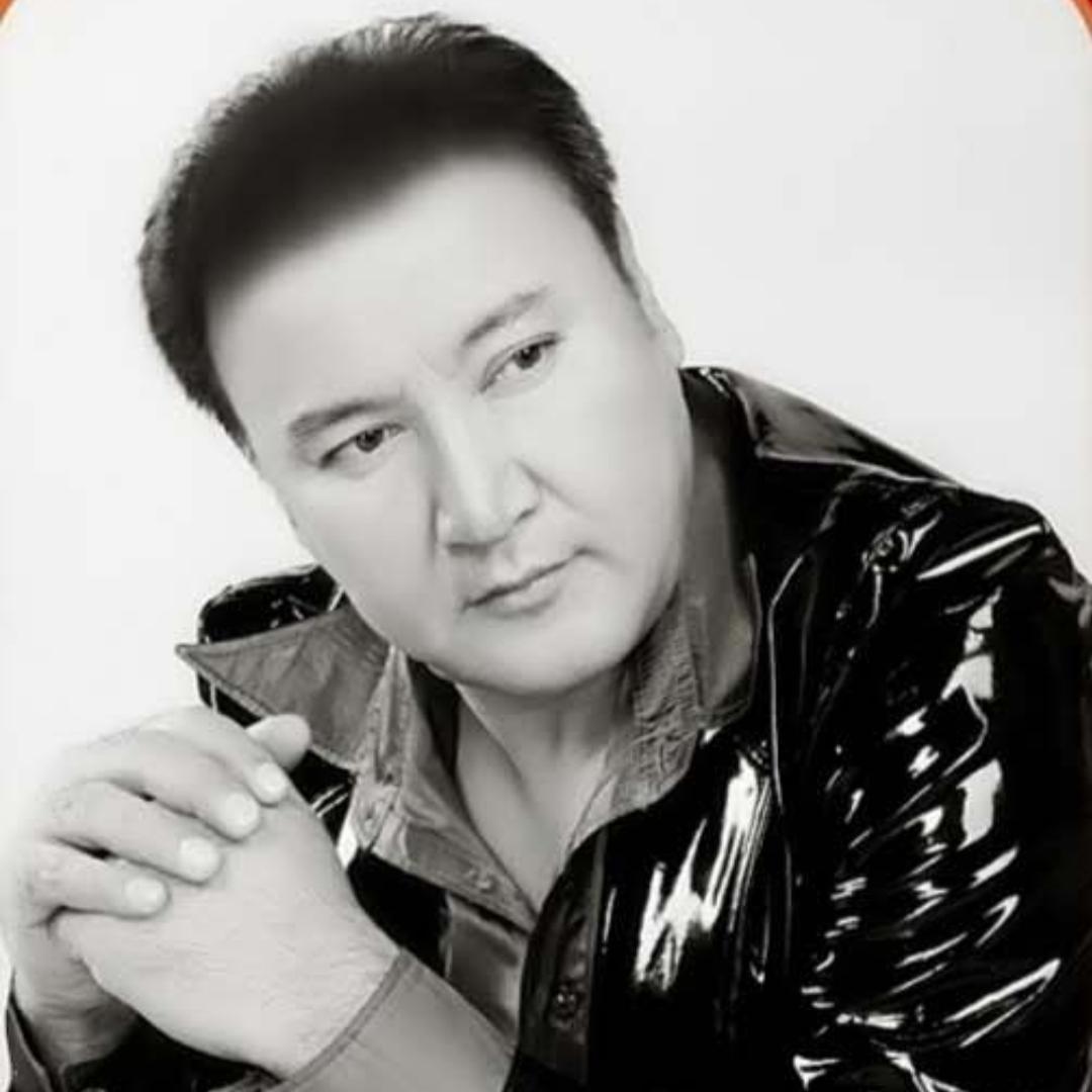 Mawlan Niyaz Classics / 精选集 - Mawlan Niyaz - 专辑 - 网易云音乐