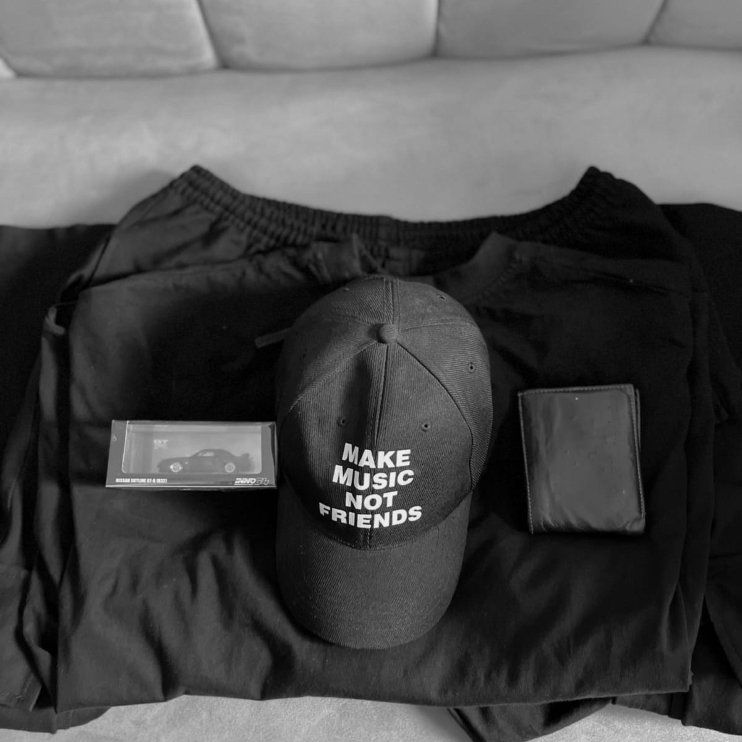 Deep down freestyle (feat. Viol Swae) - UAKS - 专辑 - 网易云音乐