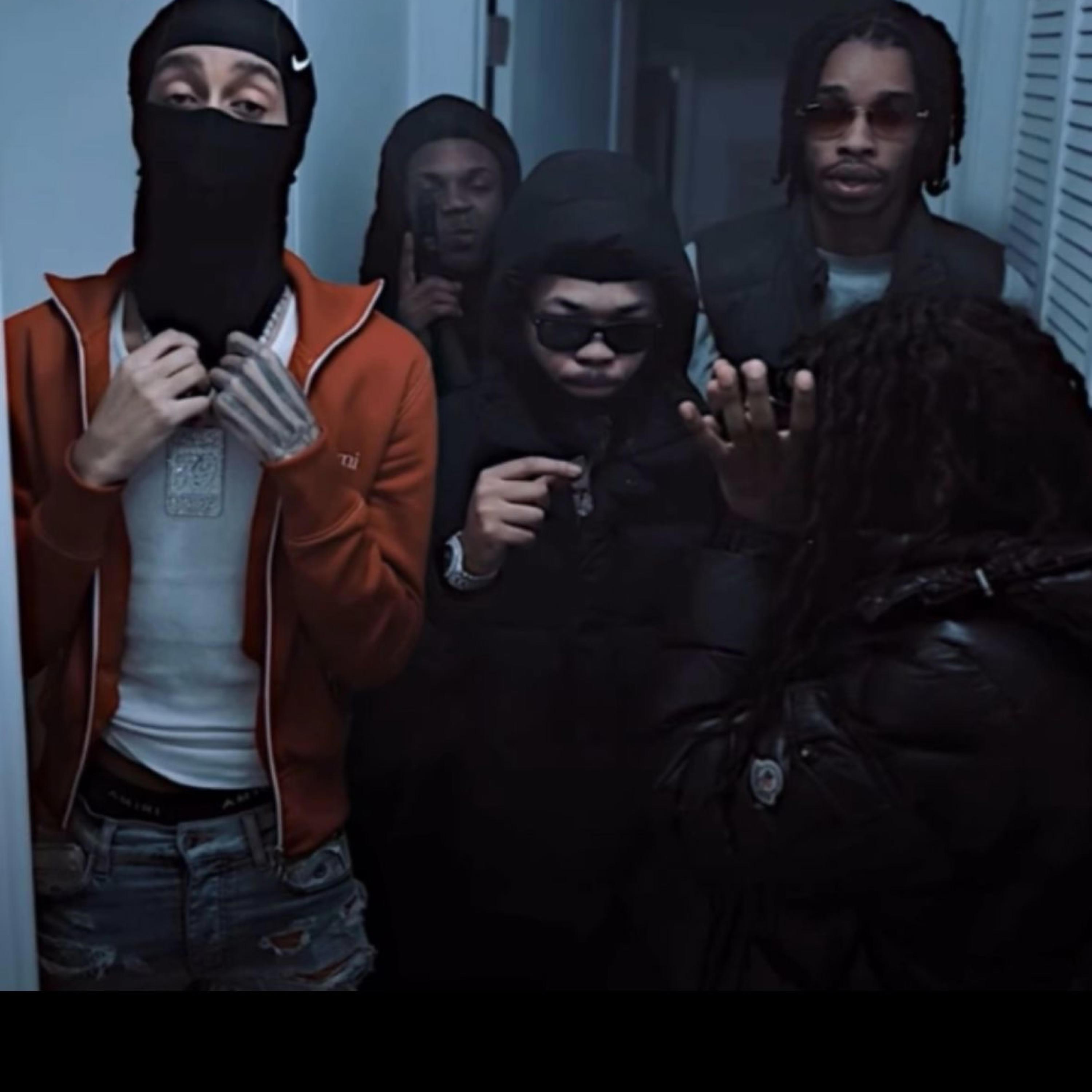Bloodyhound lil jeff- smoking leal (feat. Bloodyhound q50) - SlimeMusik ...