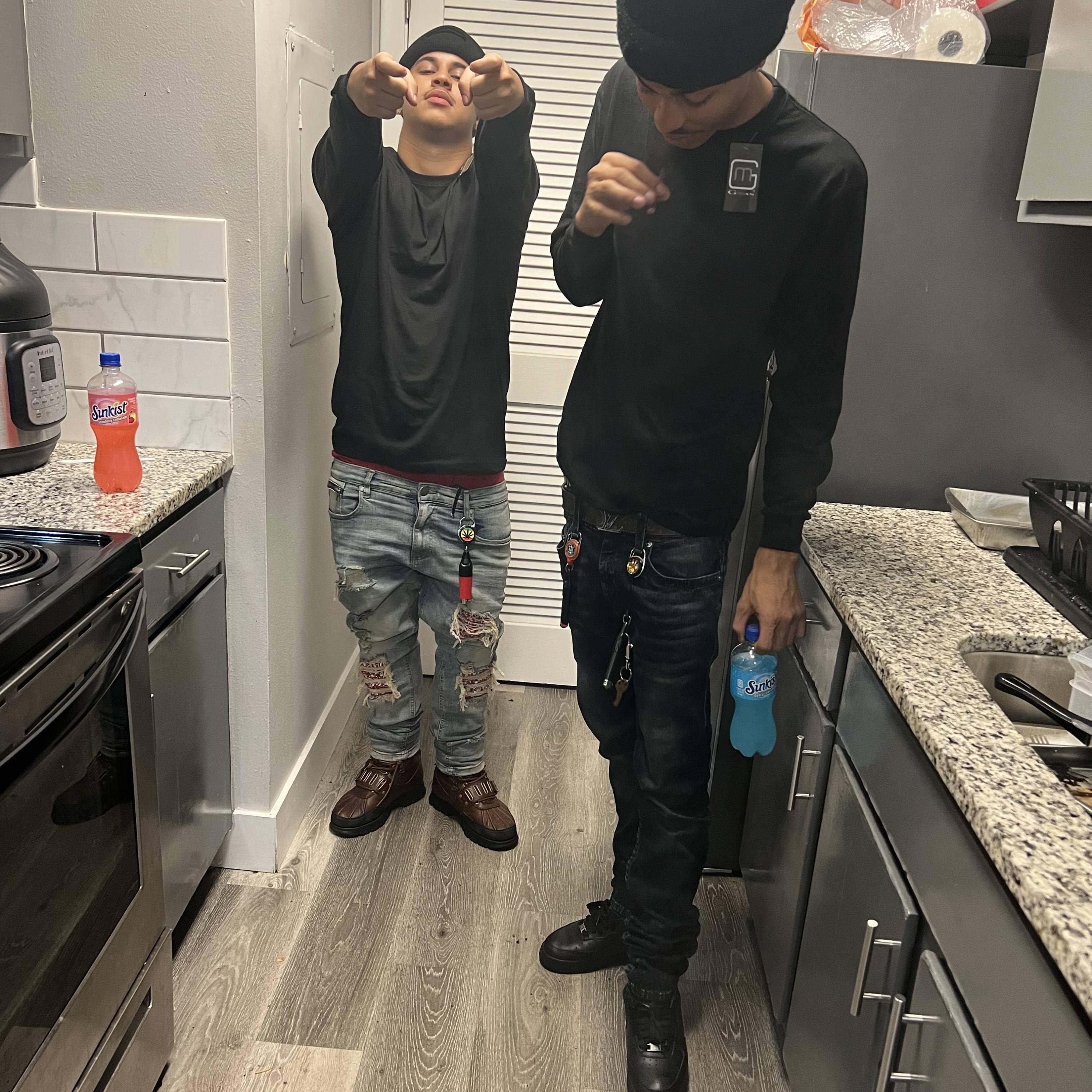 New Oppz (feat. Luh Capo) - 7eightDouble0 - 专辑 - 网易云音乐