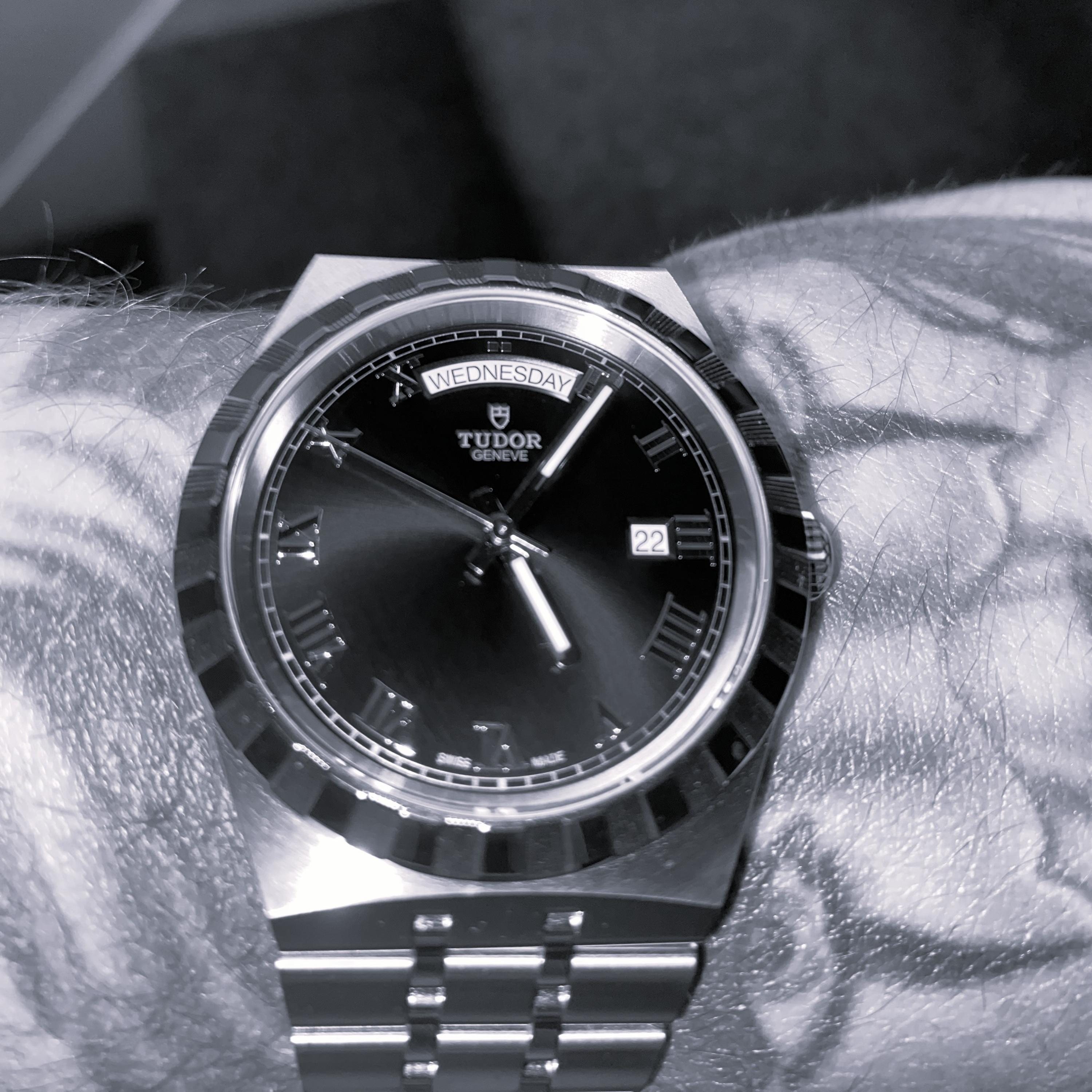 CHRISTIAN LOUBOUTINS & VV'S - TRAPO N22 - 单曲 - 网易云音乐