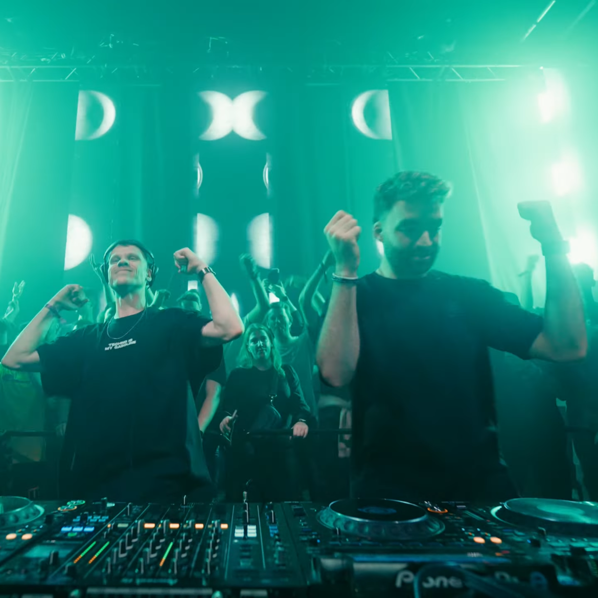 [LIVE] Maddix b2b HI-LO @ H7 Warehouse Amsterdam | ADE - HELDEEP ...