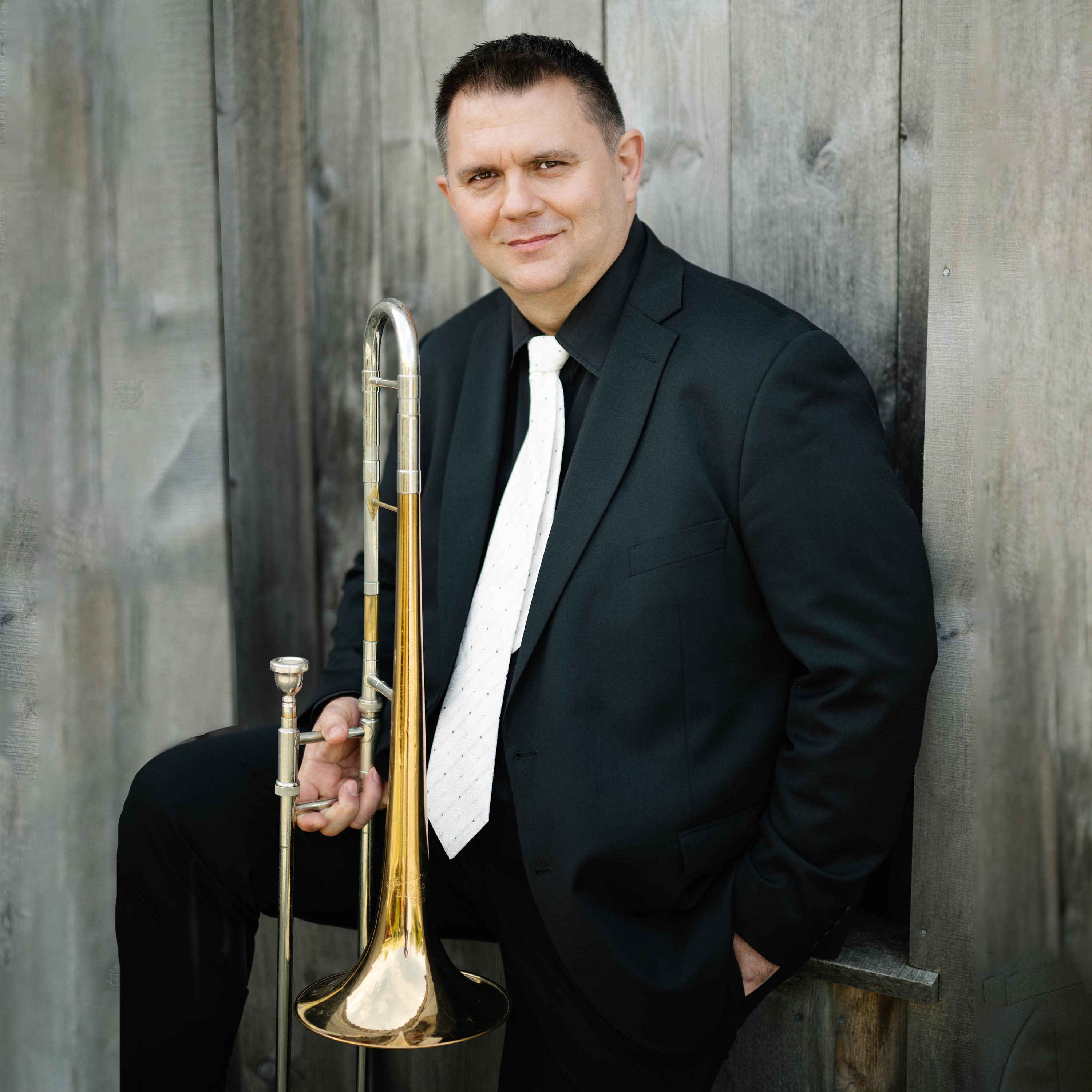 A Child Is Born - Nils Petter Fredheim - 单曲 - 网易云音乐